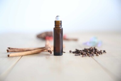 DIY Perfume Recipes That Smell Amazing - Our Oily House