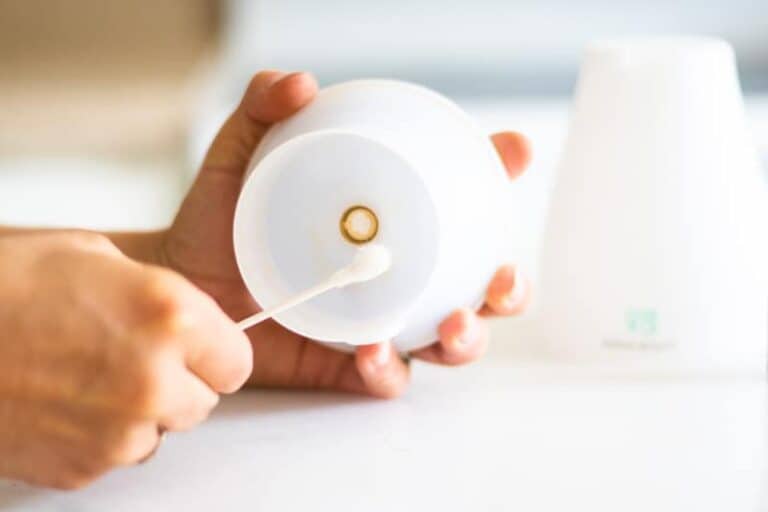 How to Clean a Diffuser - Our Oily House