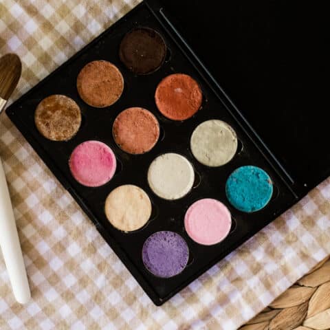 Homemade Eyeshadow - Our Oily House