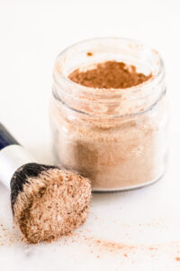 Simple DIY Dry Shampoo - Our Oily House