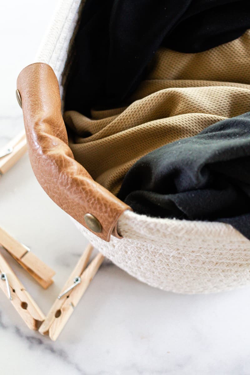 How to Get the Smell out of Workout Clothes - Our Oily House