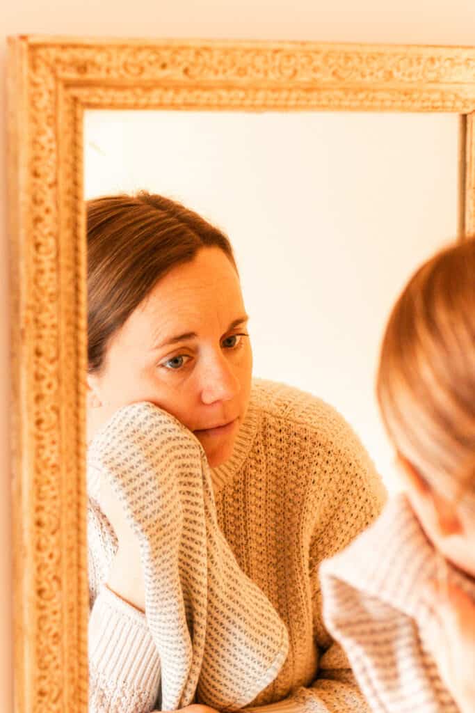 How to Make and Use a Baking Soda Face Mask - Our Oily House