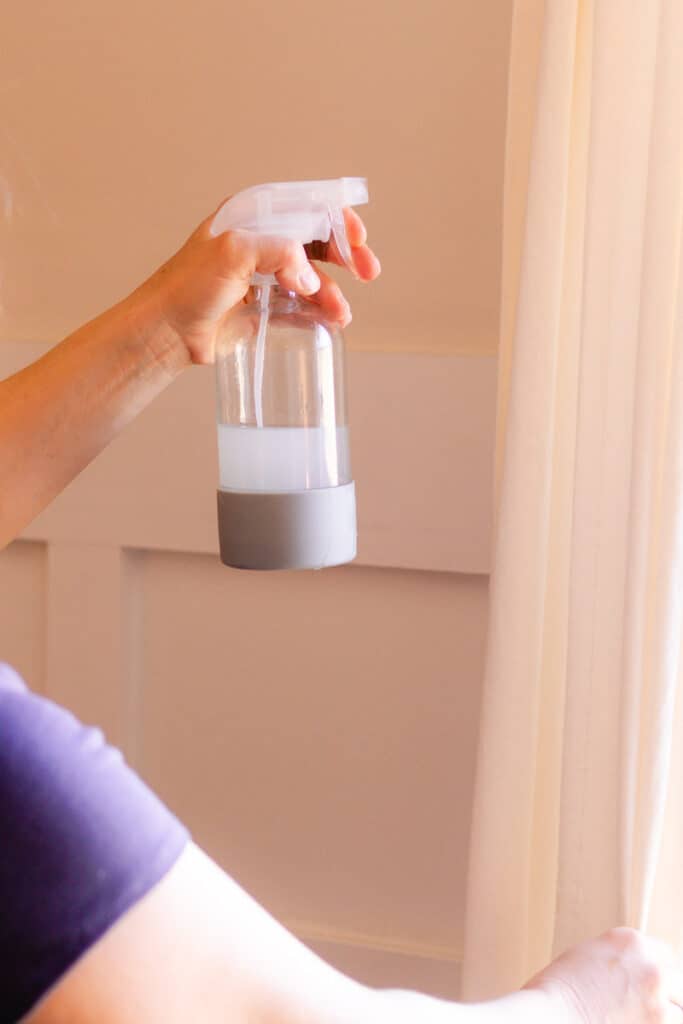 How to Make a Fly Spray for Your Home That Really Works!