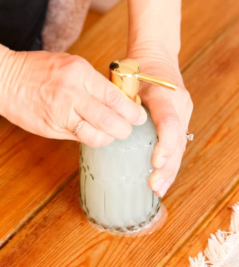 Easy Beginners Liquid Hand Soap Recipe - Our Oily House