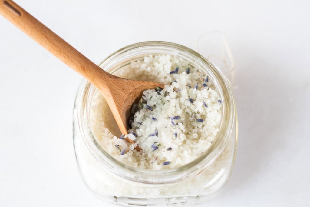 Detoxifying Foot Bath Recipe - Our Oily House