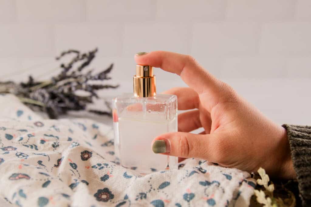 How to Make Natural Perfume - Our Oily House