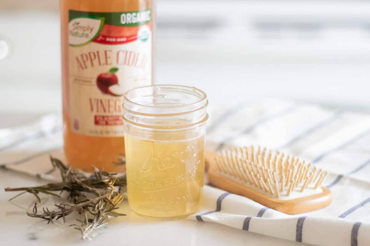 diy-apple-cider-vinegar-hair-rinse-our-oily-house